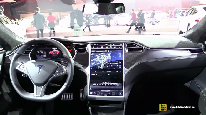 2015 Tesla Model S P85D at 2015 Detroit Auto Show